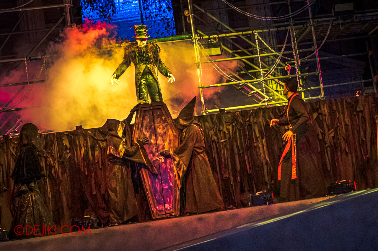 Opening Scaremony at USS Halloween Horror Nights 9 | Dejiki.com