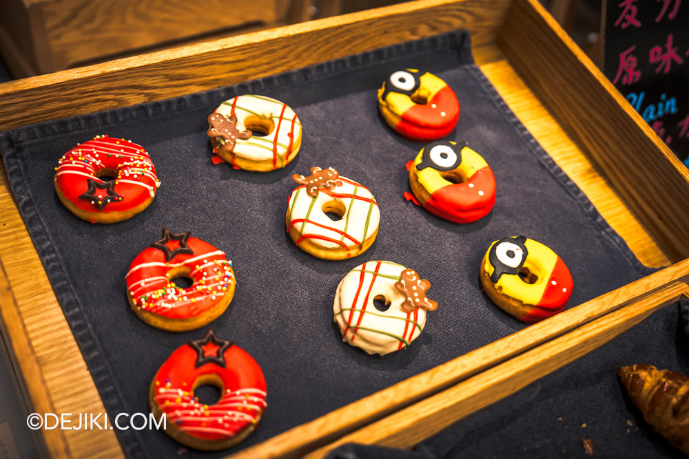 The Universal Studios Grand Hotel in Beijing - Photo Tour & Review