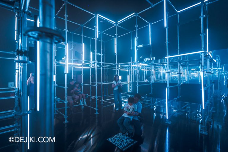 REVIEW: Mirror Mirror at ArtScience Museum